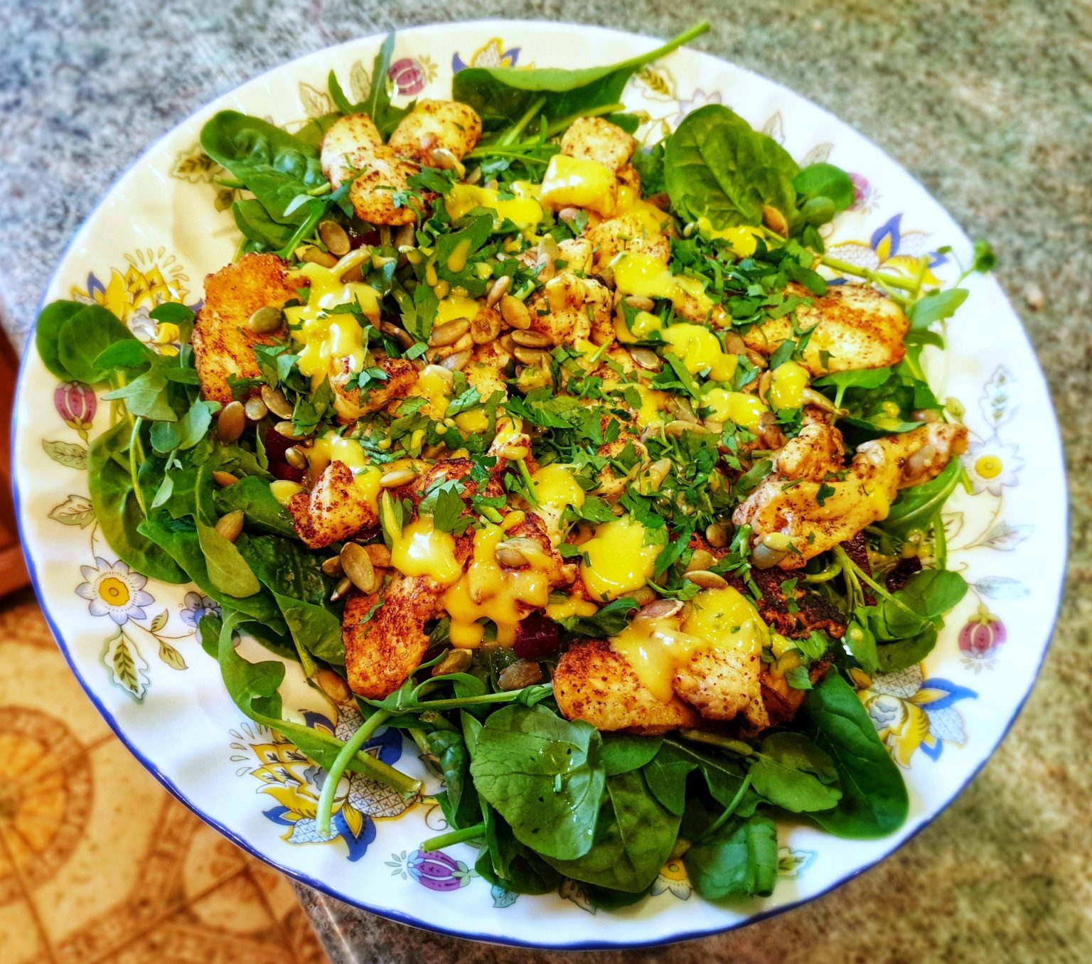 Aromatic halloumi salad – The Delicate Diner